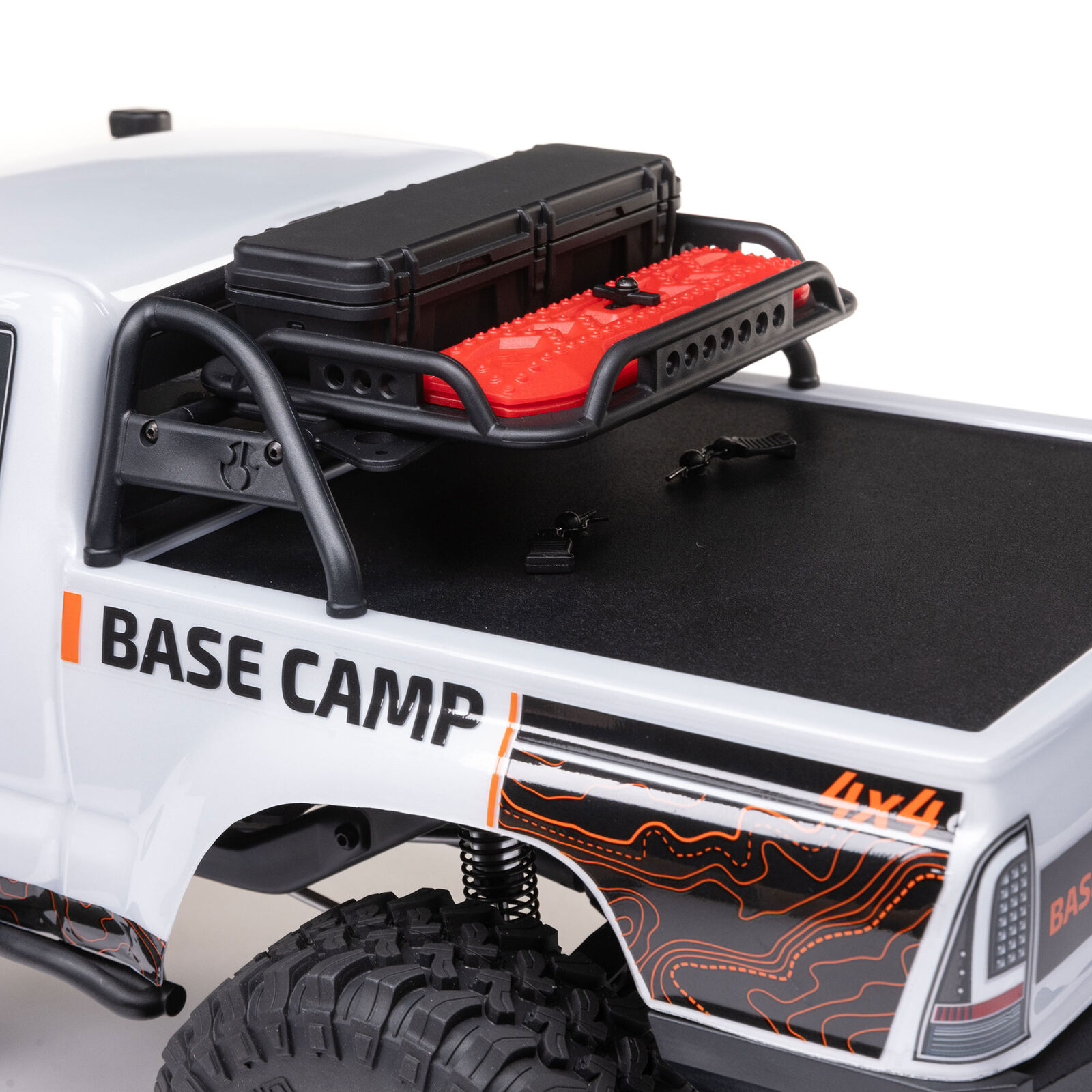 Axial 1/10 SCX10 III Base Camp 4X4 RTR Brushed Rock Crawler, White | Horizon Hobby
