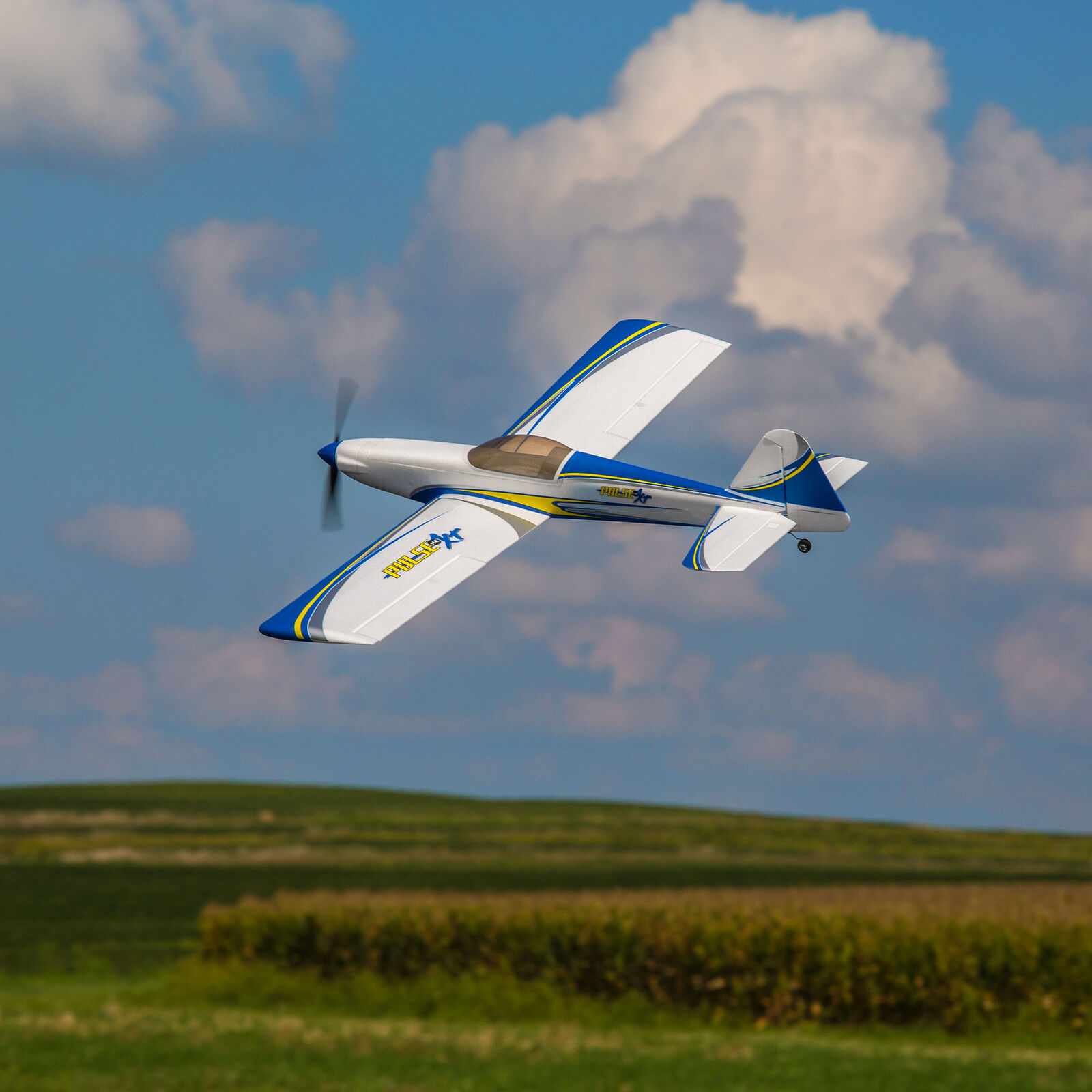 Force RC Pulse 15e 1.4m PNP | Horizon Hobby