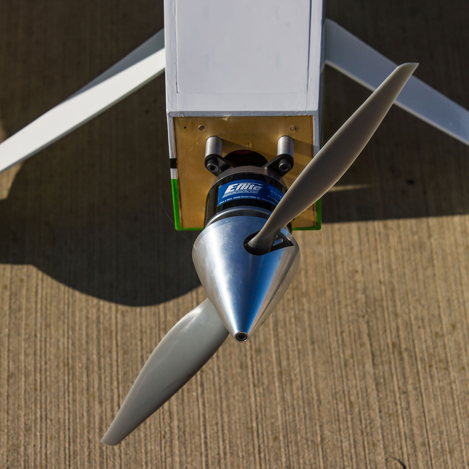 Hangar 9 Ultra Stick 30cc ARF, 81" | Horizon Hobby