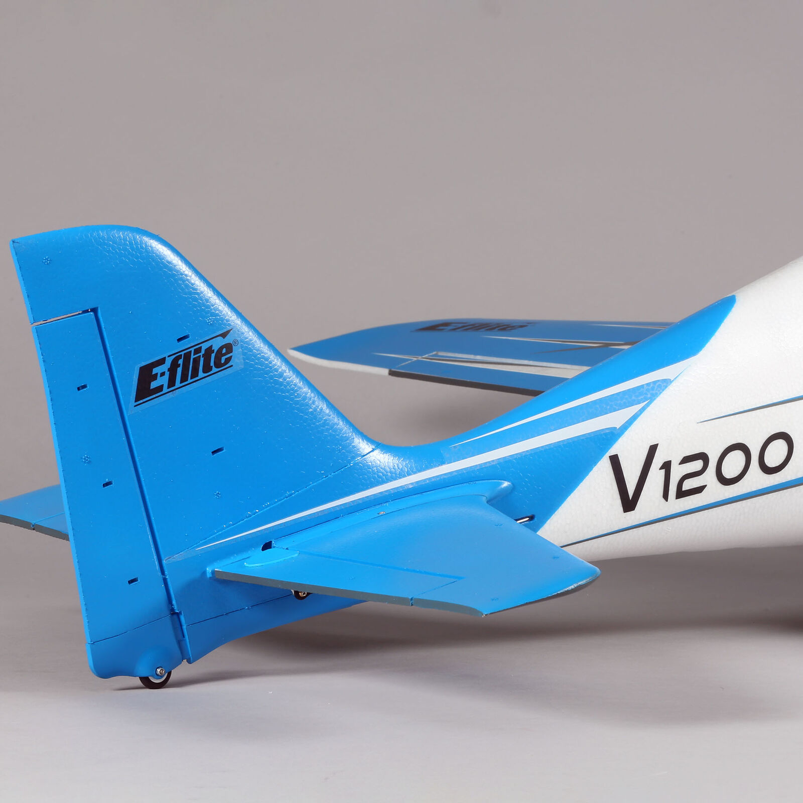E-flite V1200 1.2m PNP with Smart | Horizon Hobby