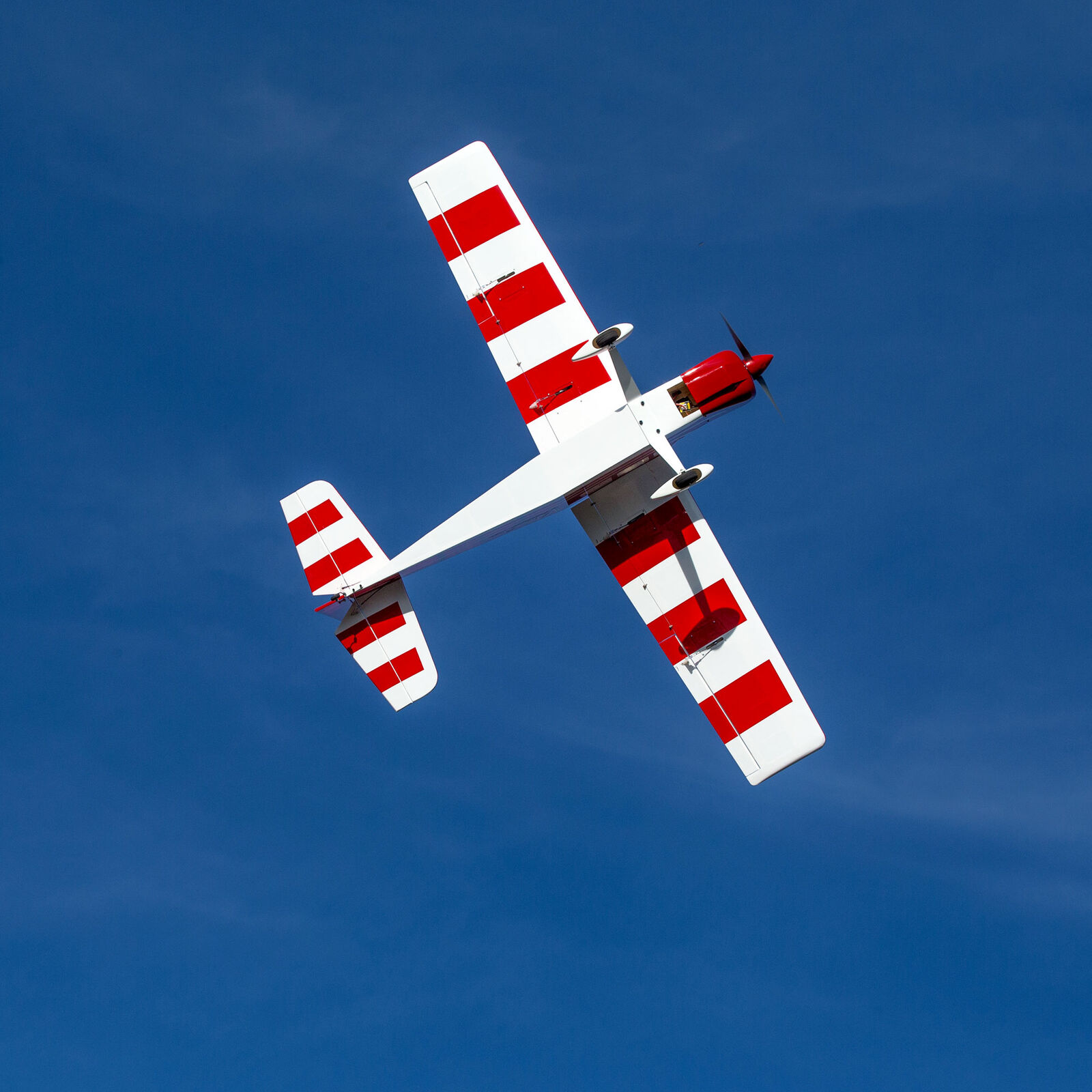 Hangar 9 Valiant 10cc ARF, 69" | Horizon Hobby