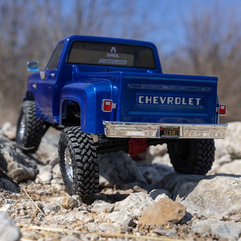 Axial 1/10 SCX10 III Base Camp 1982 Chevrolet K10 4X4 RTR Brushed Rock ...