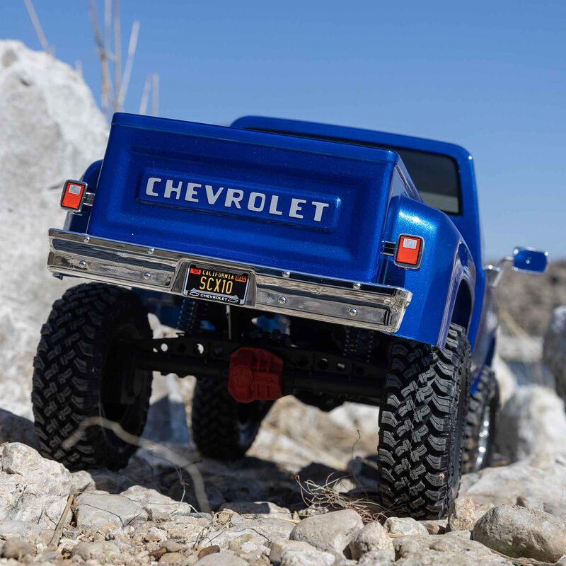 Axial 1/10 SCX10 III Base Camp 1982 Chevrolet K10 4X4 RTR Brushed Rock ...