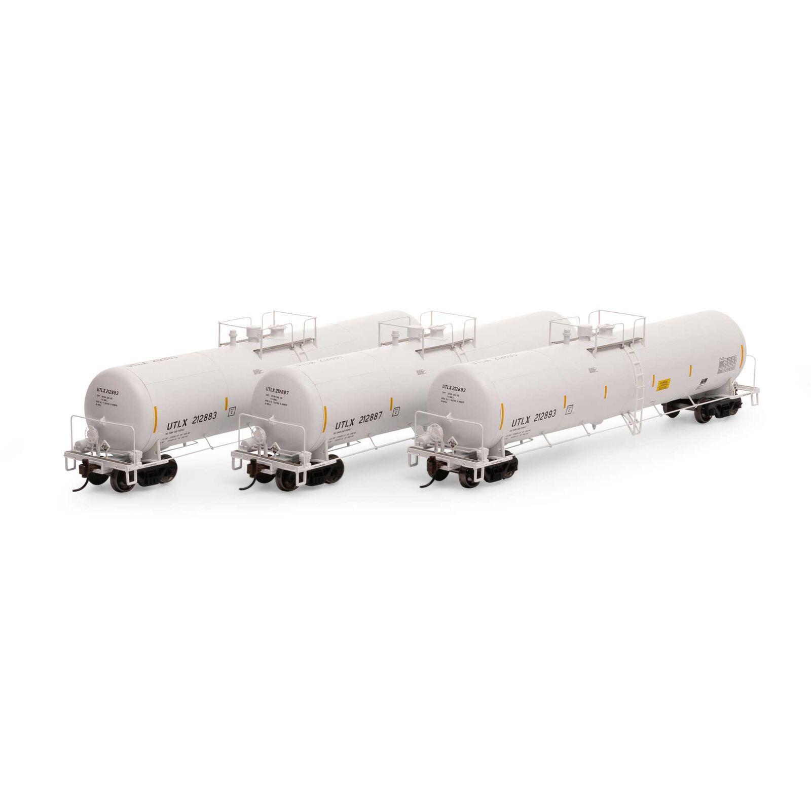 Athearn HO 30,000-Gallon Ethanol Tank, UTLX #2 (3) | Horizon Hobby