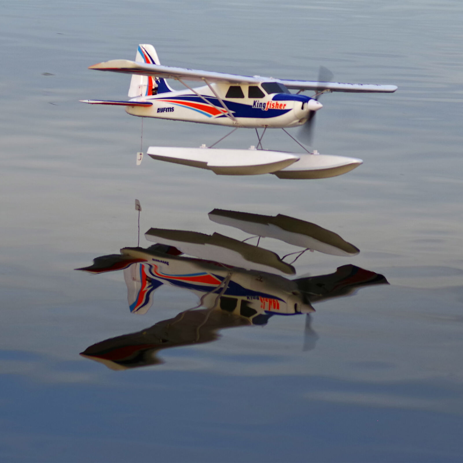 FMS Kingfisher 1400mm PNP with Reflex | Horizon Hobby