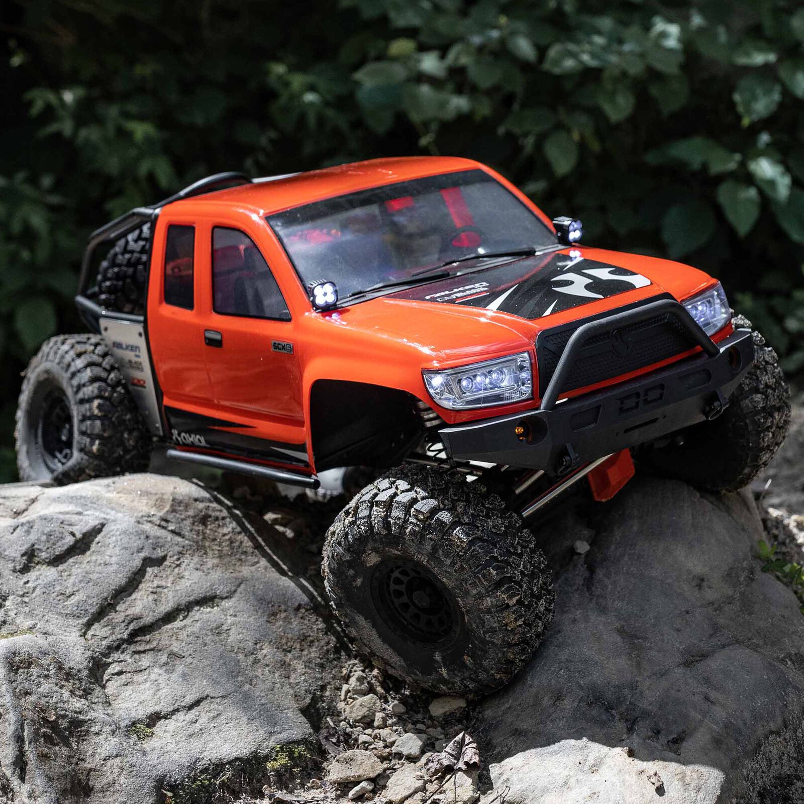 Axial 1/6 SCX6 Trail Honcho 4X4 RTR Brushed Rock Crawler, Red | Horizon ...