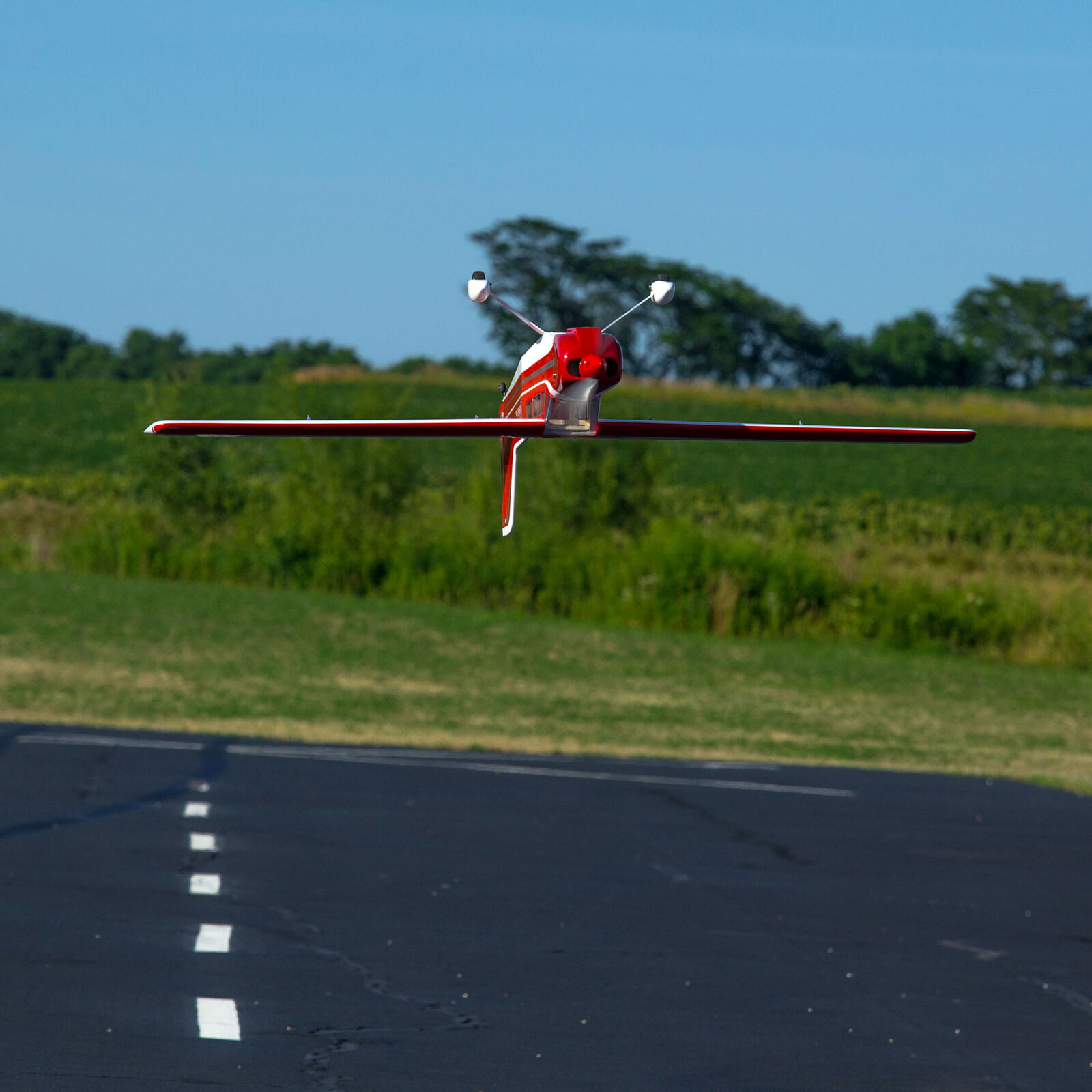 Hangar 9 Valiant 10cc ARF, 69" | Horizon Hobby