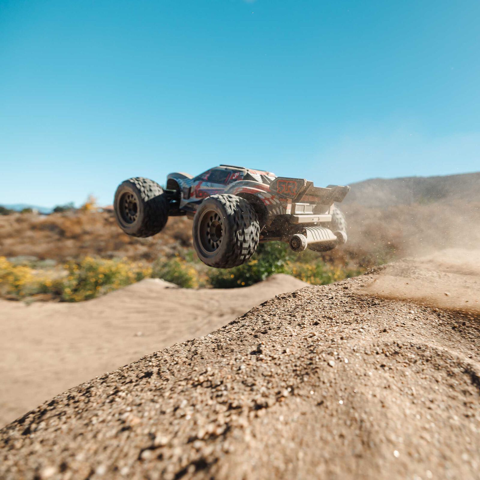 ARRMA 1/10 VORTEKS 223S DSC 4X4 RTR Brushless Stadium Truck, Red ...