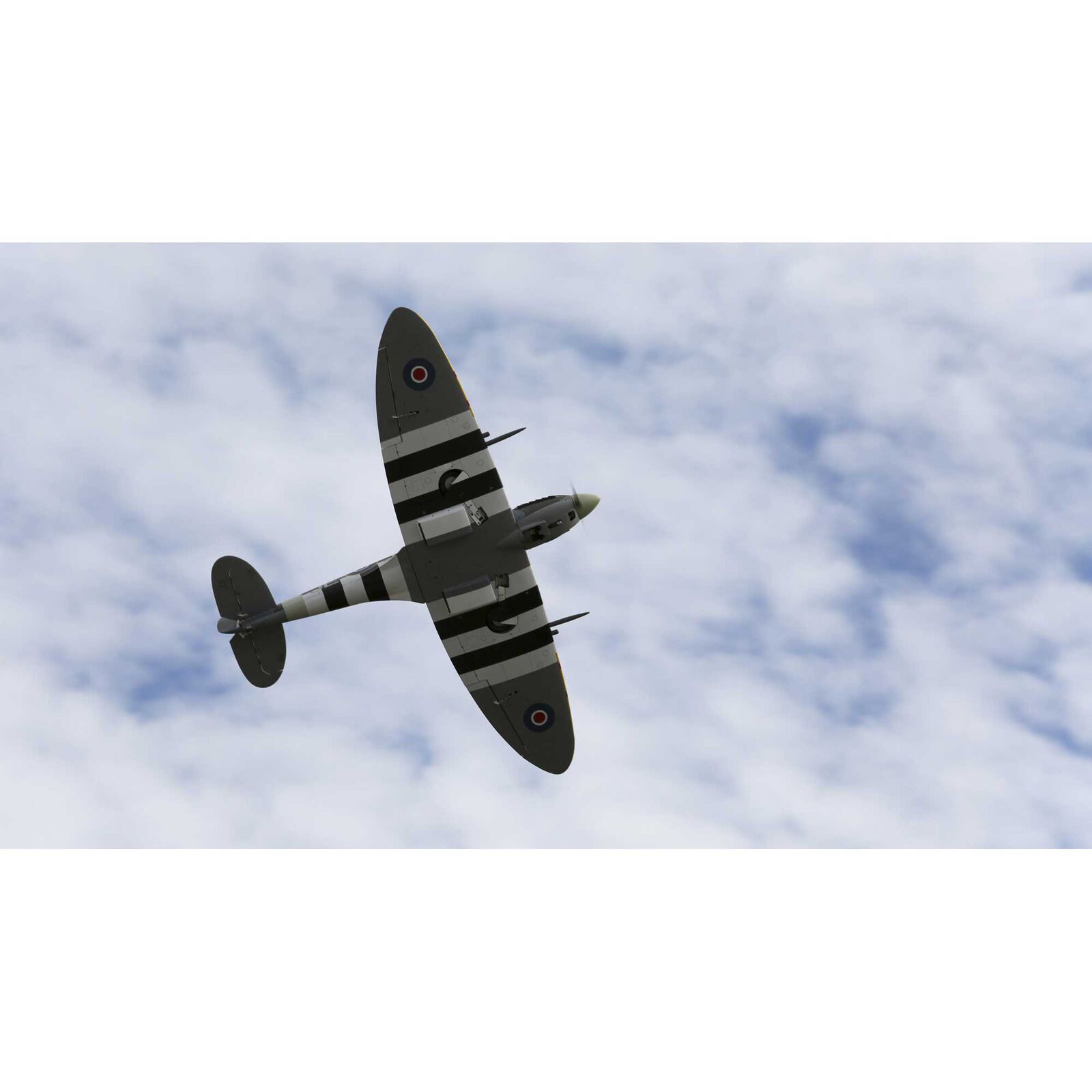 Hangar 9 Spitfire Mk IXc 30cc ARF 81" | Horizon Hobby