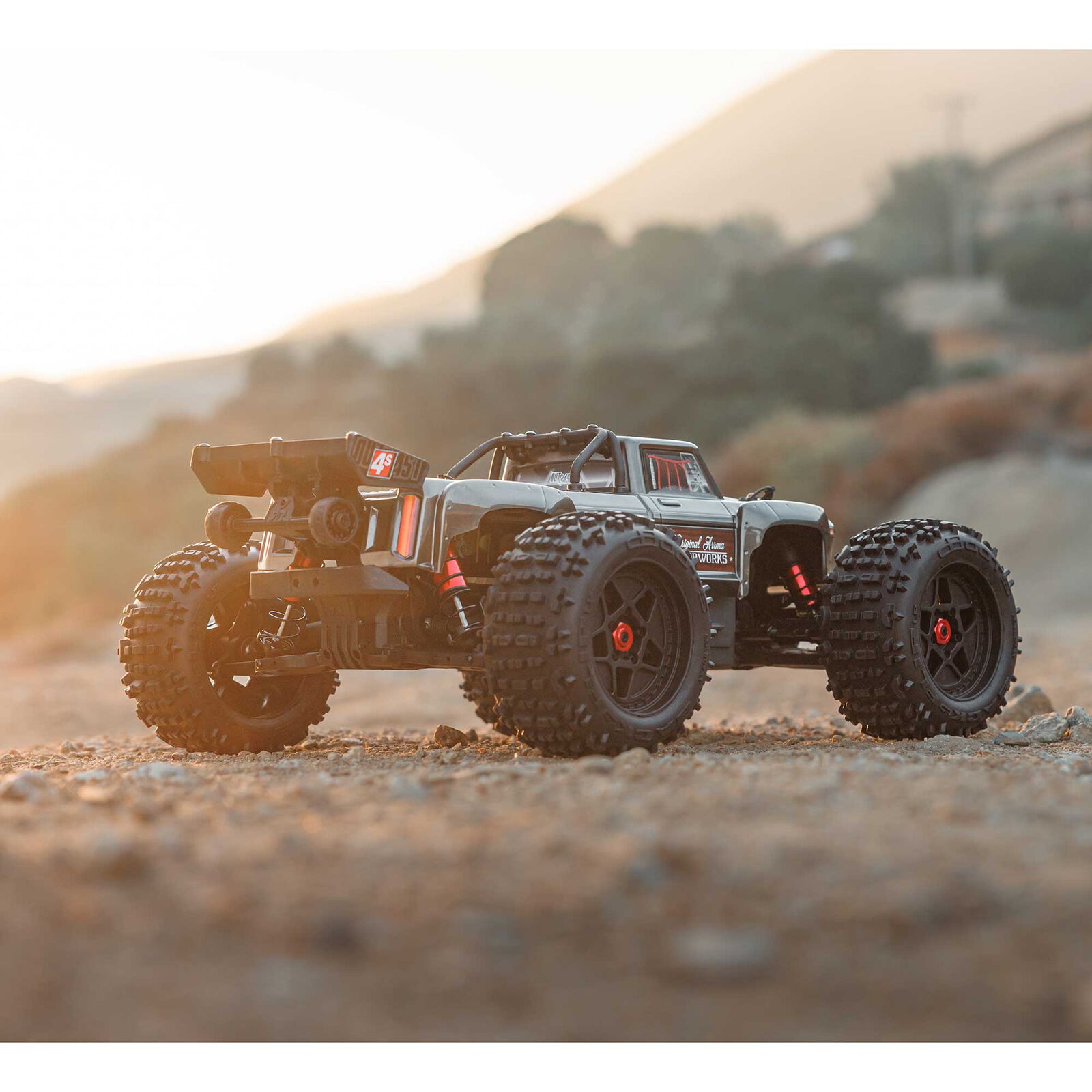 ARRMA 1/10 OUTCAST 4S 4X4 RTR Brushless Stunt Truck, Gun Metal ...