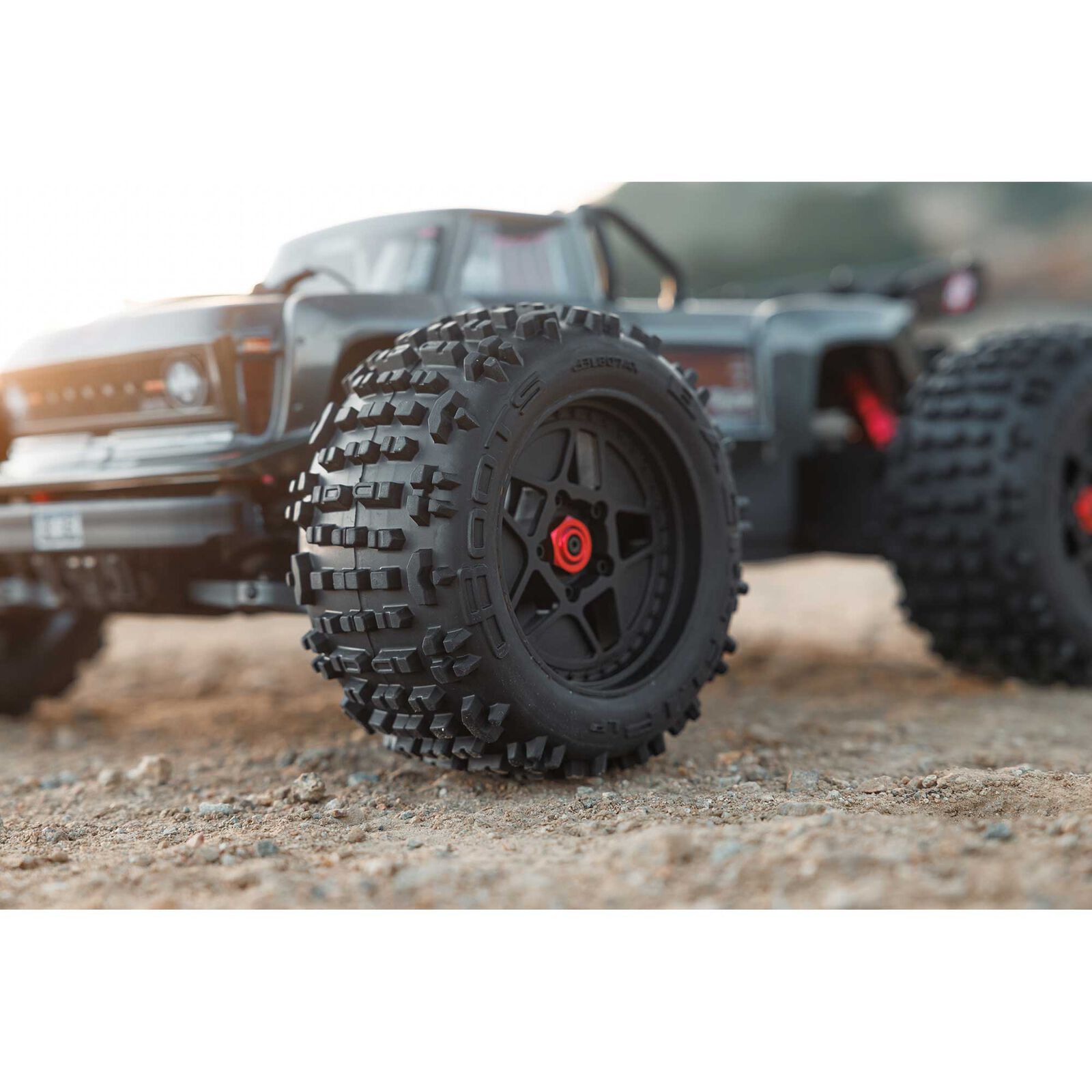 ARRMA 1/10 OUTCAST 4S 4X4 RTR Brushless Stunt Truck, Gun Metal ...