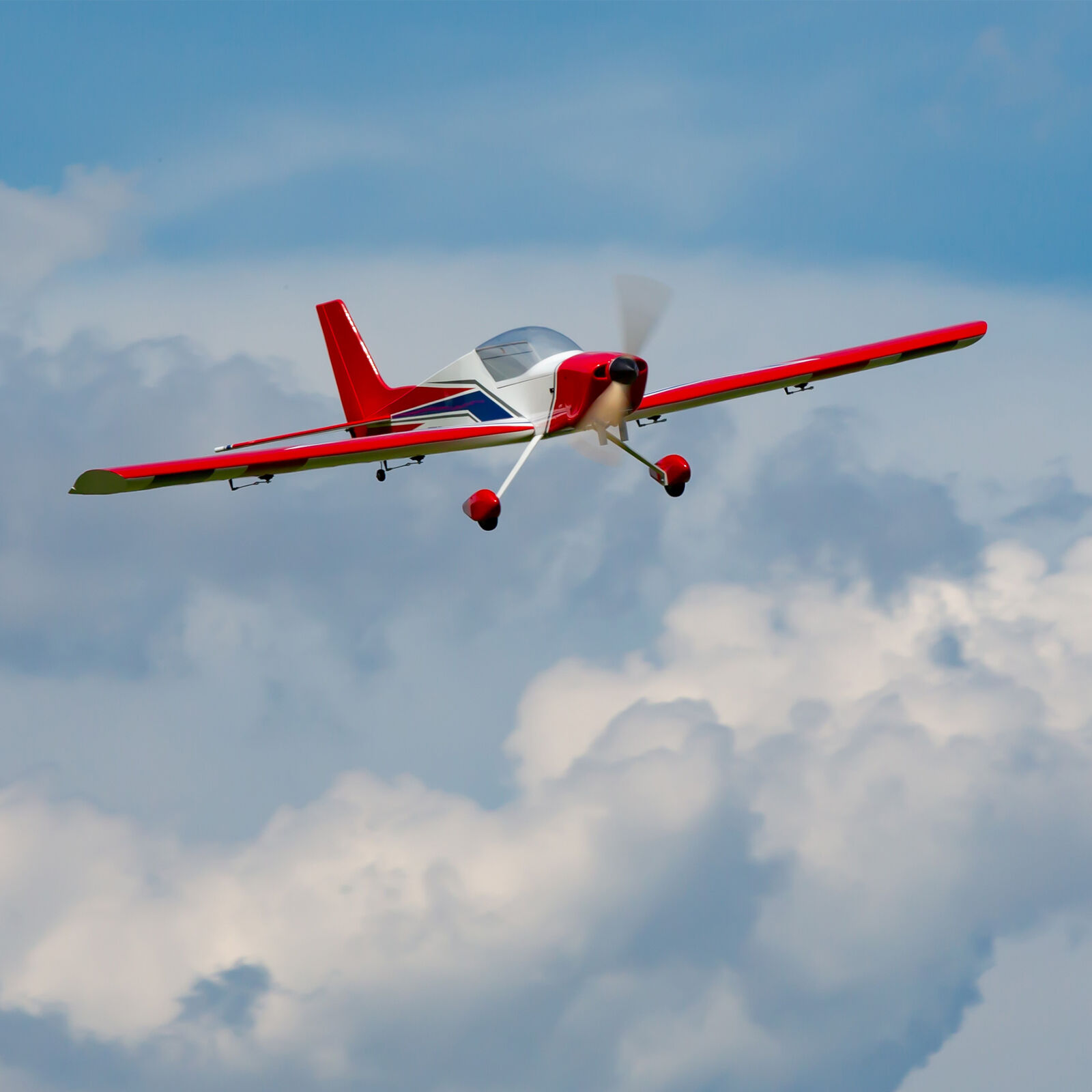 Hangar 9 Tiger 30cc ARF, 90" | Horizon Hobby