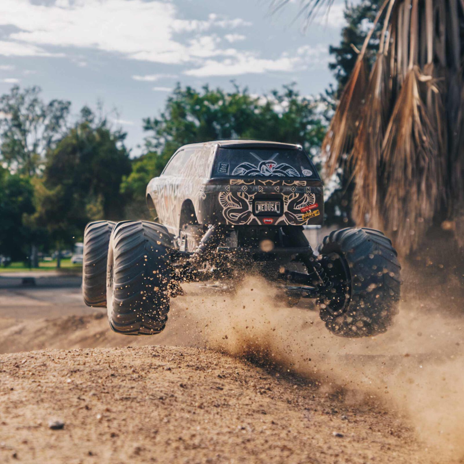 ARRMA 1/10 GORGON 2WD RTA Kit Brushed Monster Truck (Battery & Charger ...