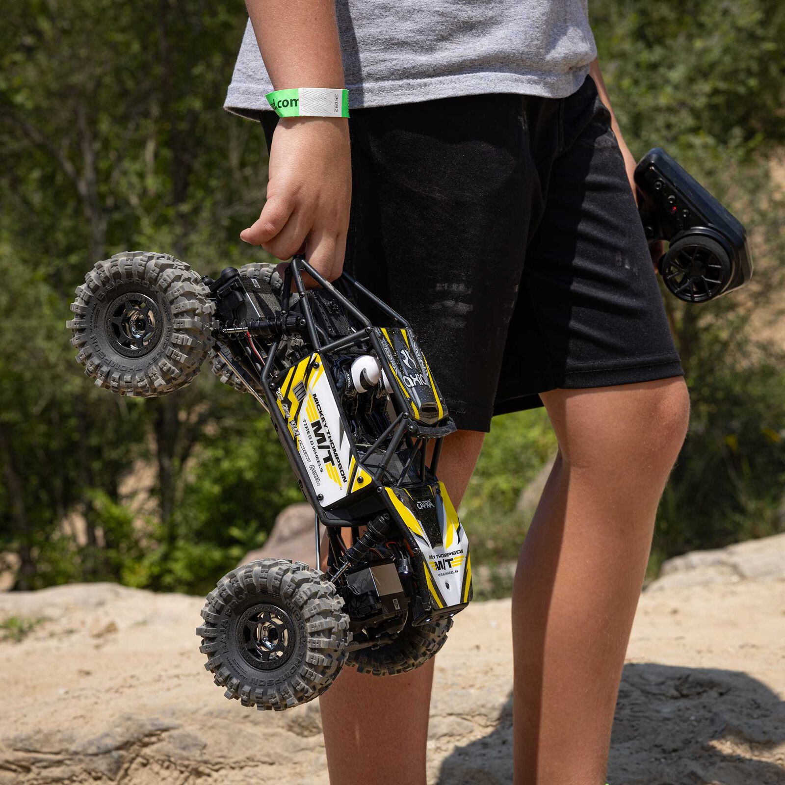 Axial 1/18 UTB18 Capra 4WS 4X4 RTR Brushed Rock Crawler (Battery ...