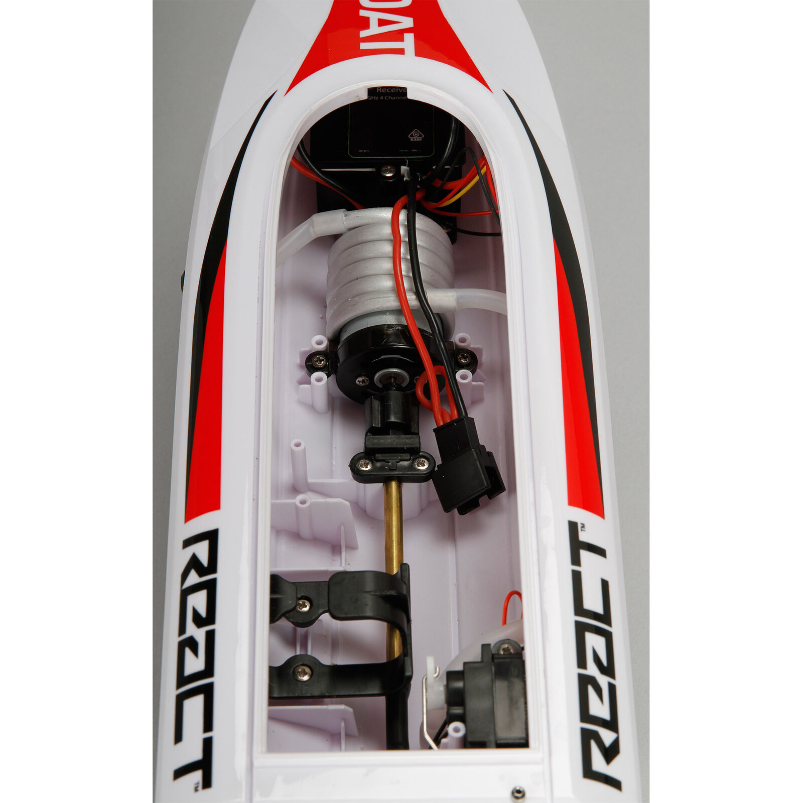 Pro Boat React 17" Self-Righting Brushed Deep-V RTR | Horizon Hobby