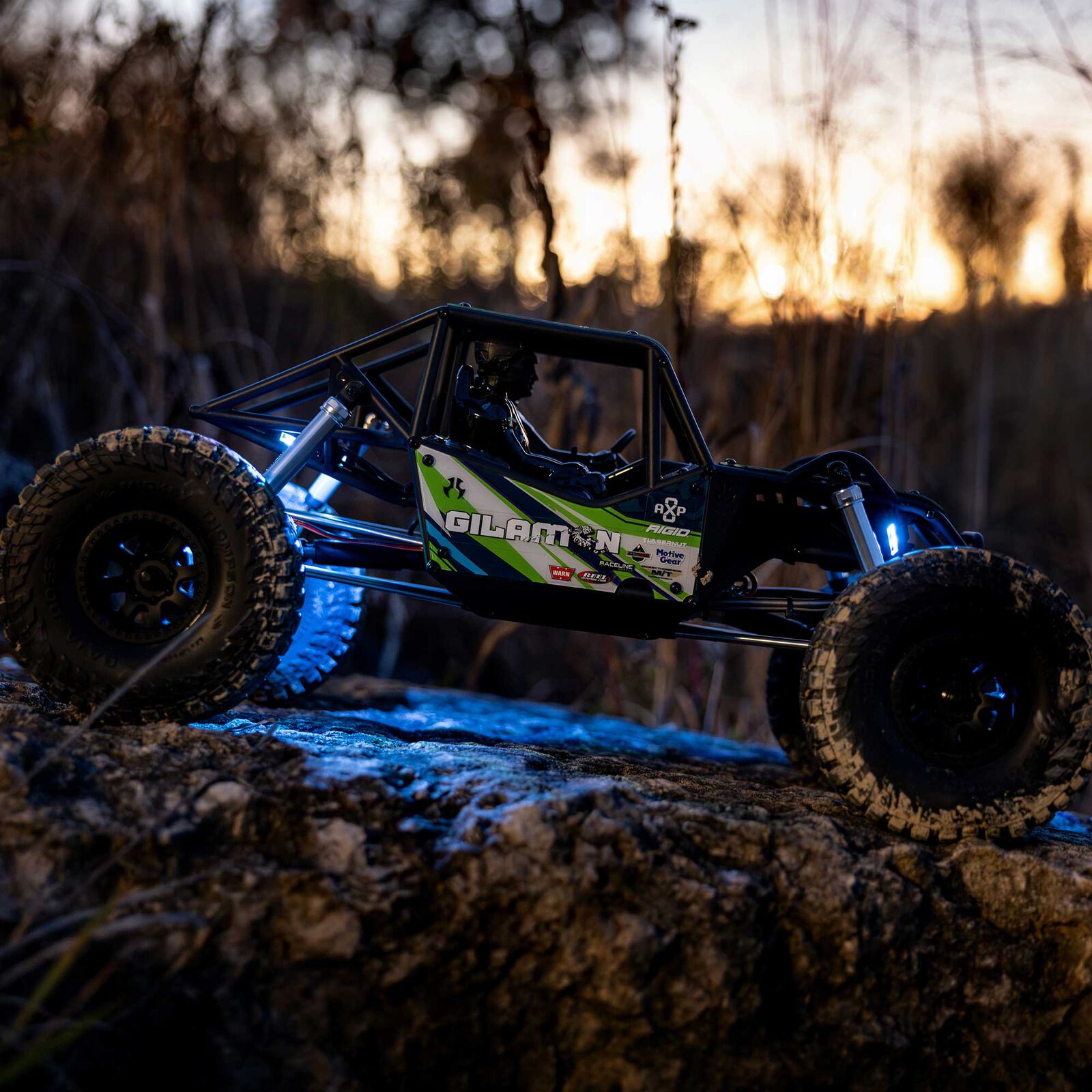 Axial 1/8 AXP8 Gilamon 2.2 4X4 RTR Brushed Trail Buggy, Green | Horizon ...