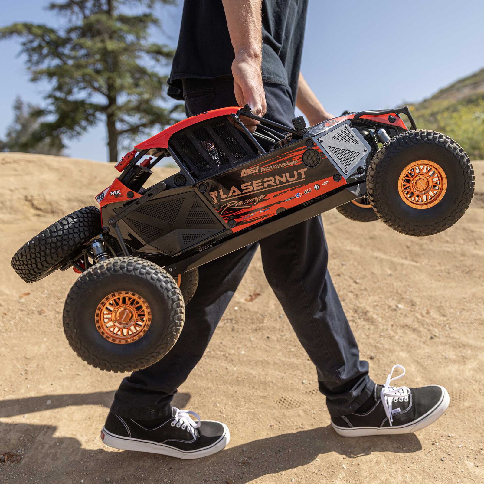 Losi 1/6 8IGHT Super Lasernut 6S 4X4 RTR Brushless Desert Buggy, Red ...