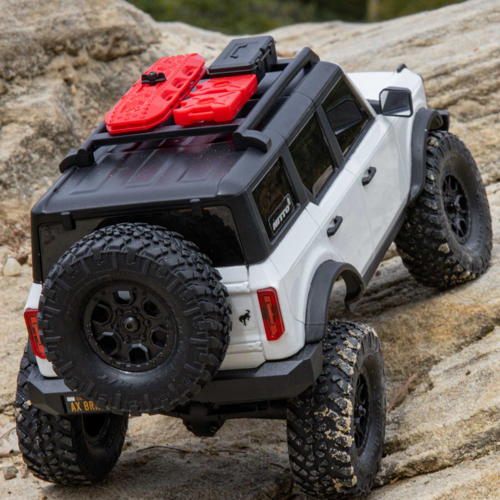 Axial 1/24 SCX24 Ford Bronco 4X4 RTR Brushed Rock Crawler (Battery ...