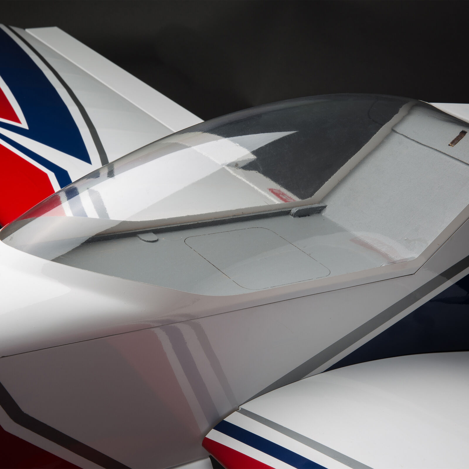 Hangar 9 Tiger 30cc ARF, 90" | Horizon Hobby