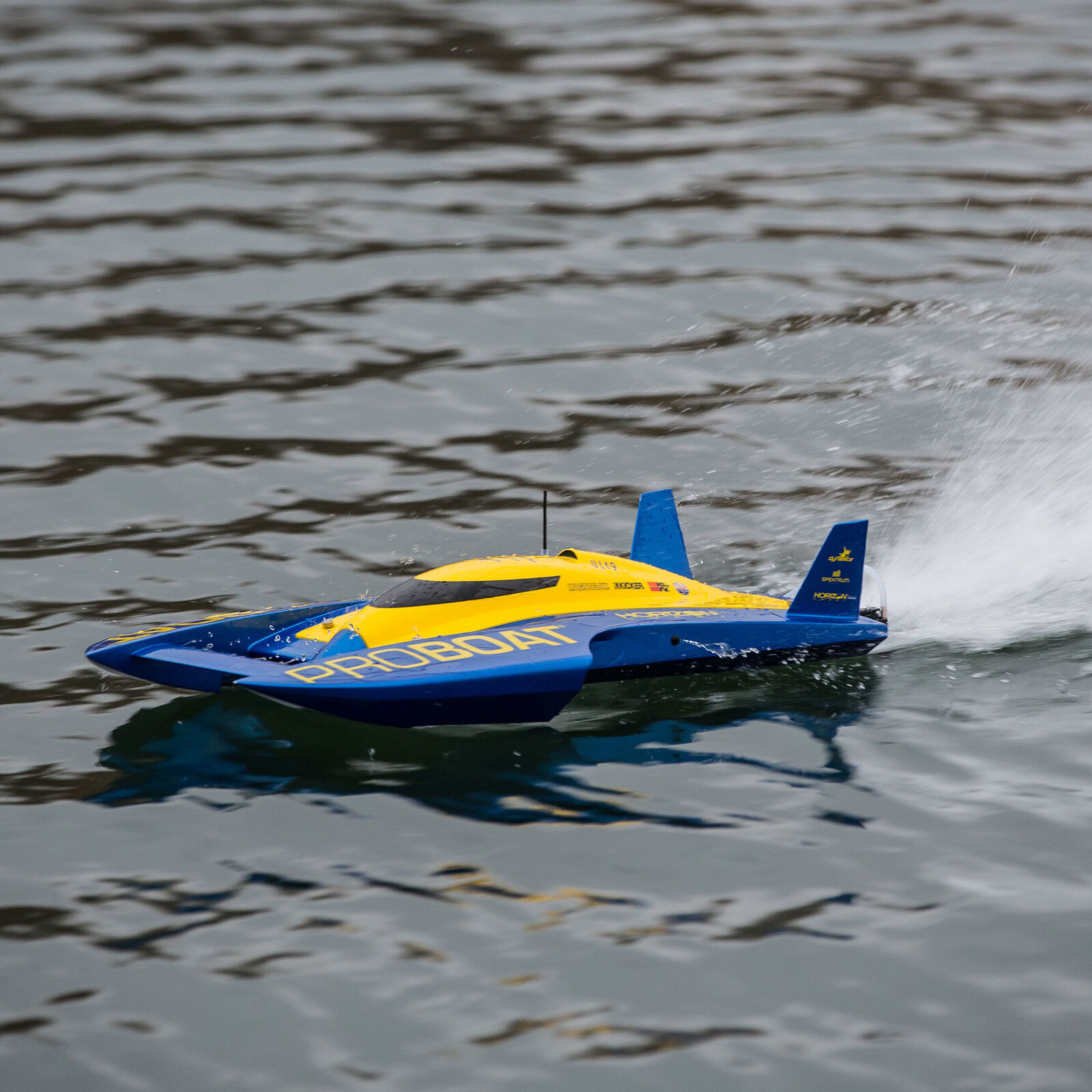 Pro Boat UL-19 30" Hydroplane Brushless RTR | Horizon Hobby
